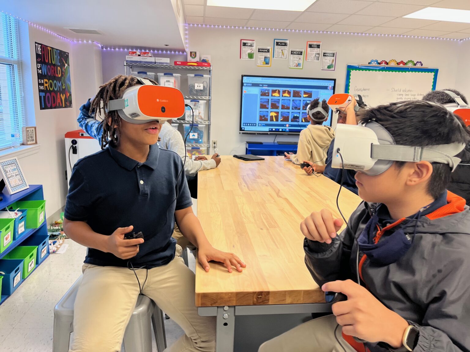 Using Virtual Reality to Engage Students in STEM - School Construction News